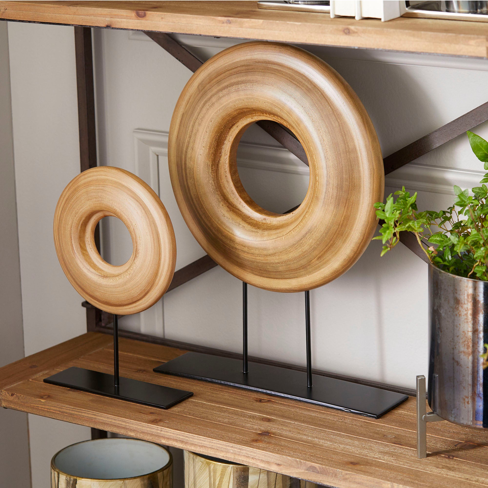 Redondo Wand | Walnut – Large - Cyan Design