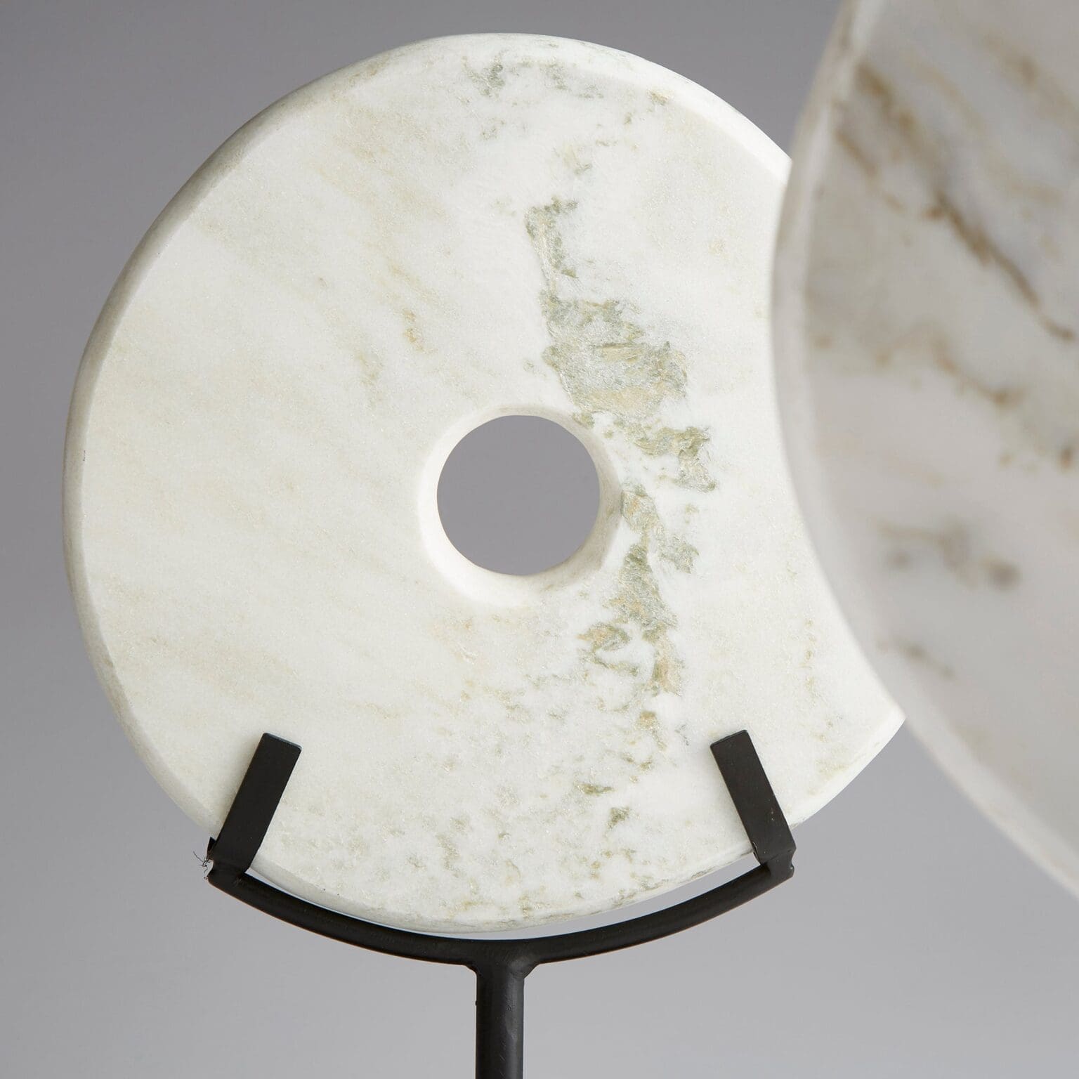 Disk On Stand | White – Large - Cyan Design
