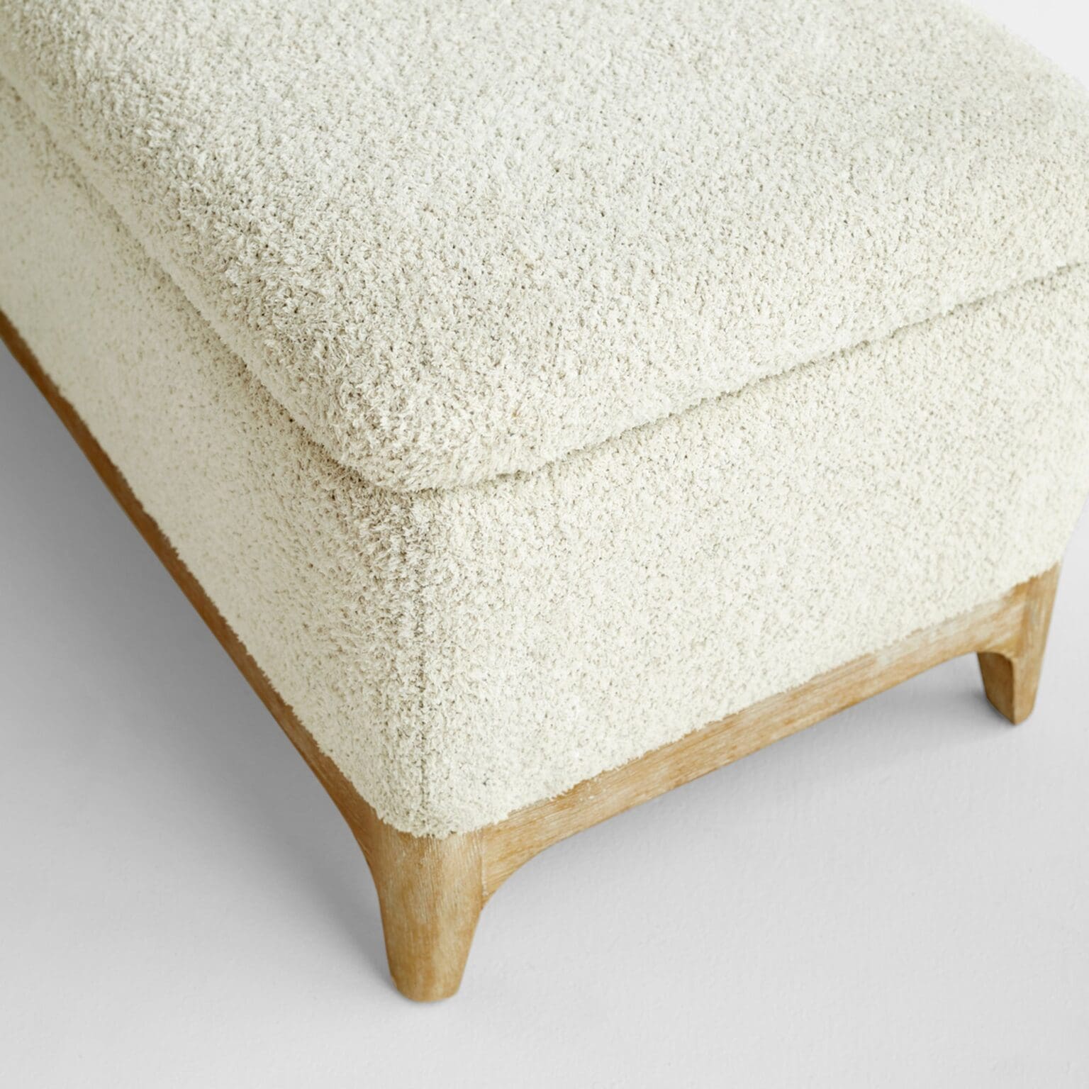 Diascia Bench | White – Cream - Cyan Design